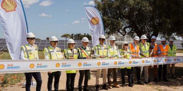 Shell inaugura il suo primo impianto fotovoltaico in Italia