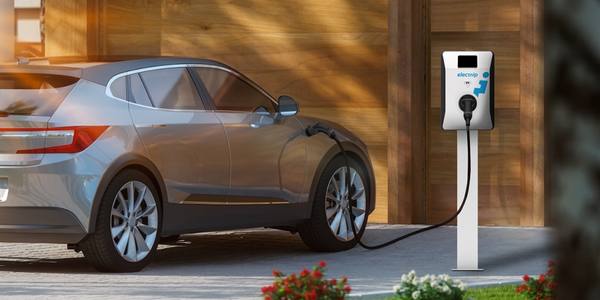 Electrip arriva in Italia: installa colonnine pubbliche e private