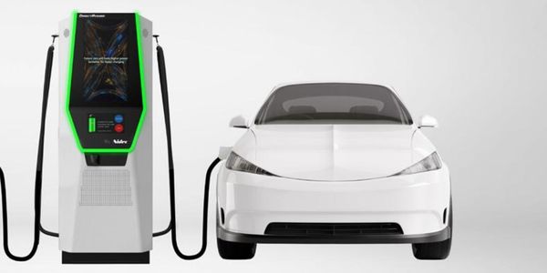 Nidec lancia la nuova colonnina di ricarica Ultra Fast Direct Power DC